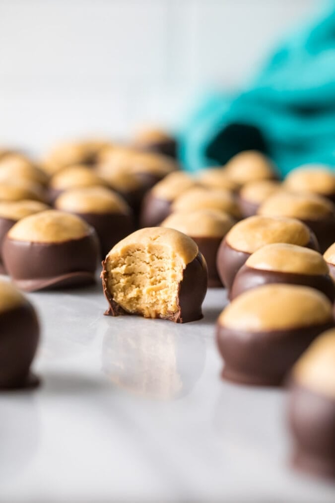 Easy Buckeye Recipe - Sugar Spun Run