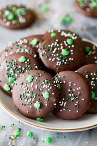 Copycat Thin Mints - Sugar Spun Run