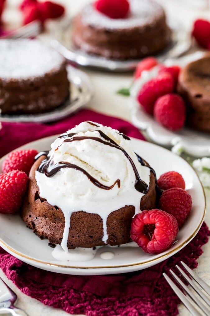 Chocolate Lava Cakes Recipe - Sugar Spun Run
