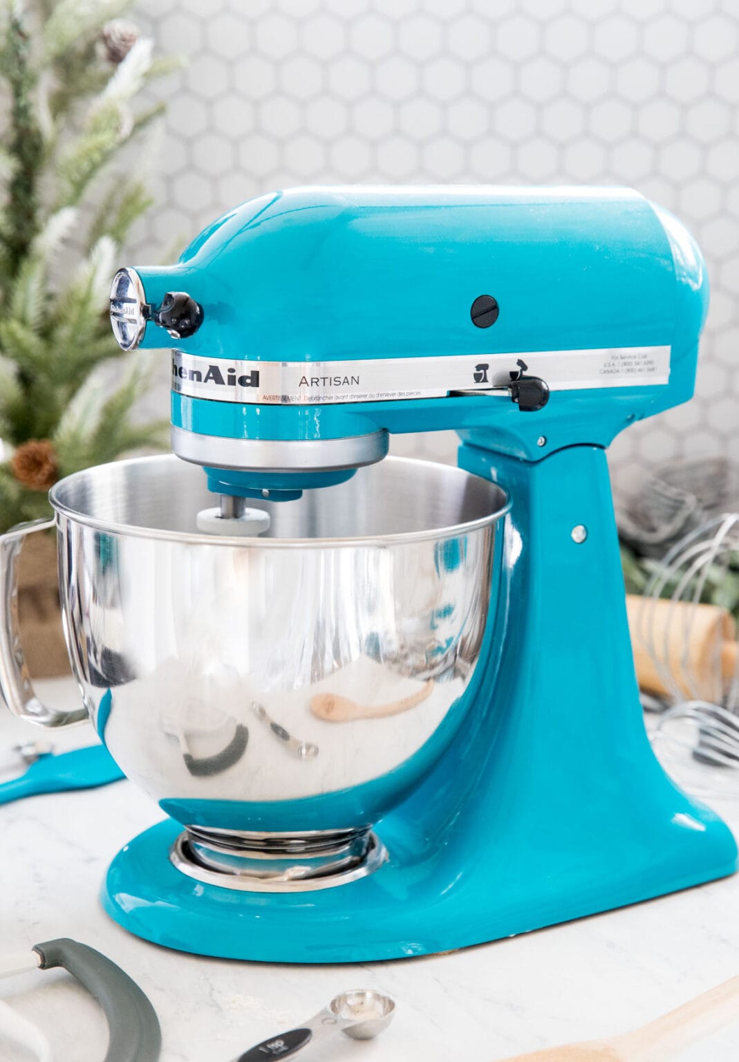 The Ultimate Gift Guide for the Baker in Your Life - Sugar Spun Run