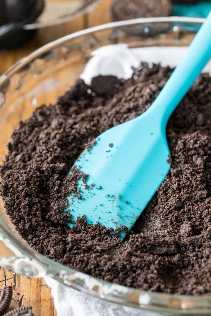 Easy Oreo Crust Recipe - Sugar Spun Run