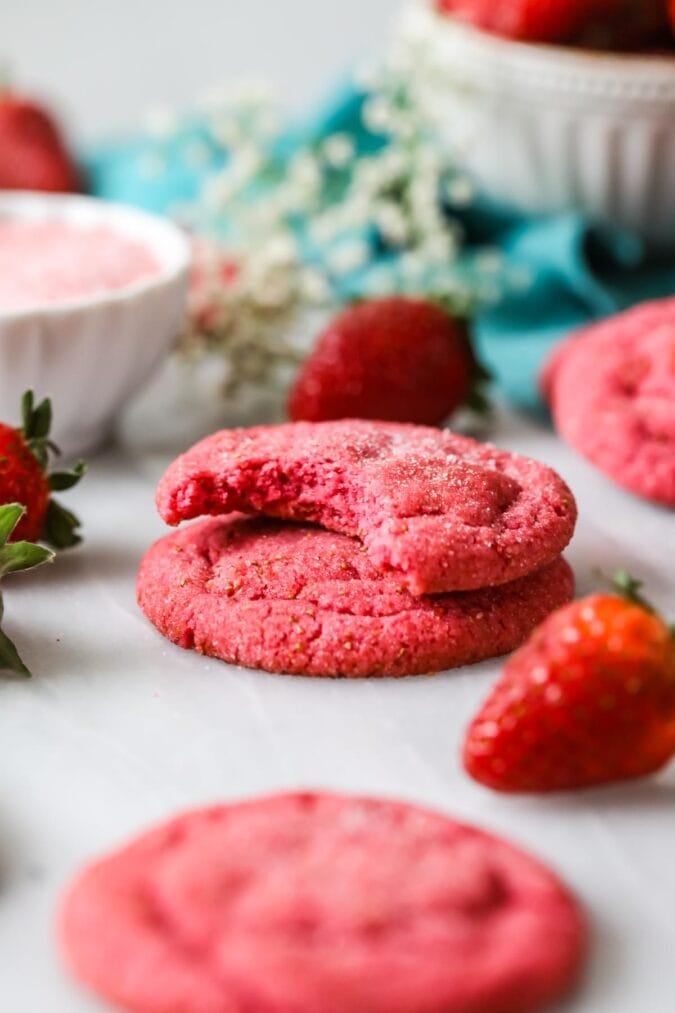 Strawberry Cookies - Sugar Spun Run