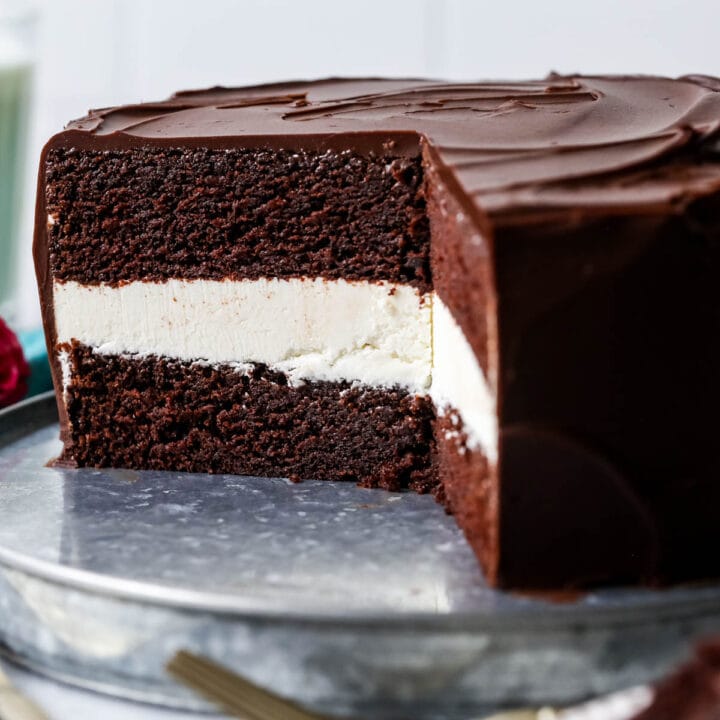 Ding Dong Cake - Sugar Spun Run