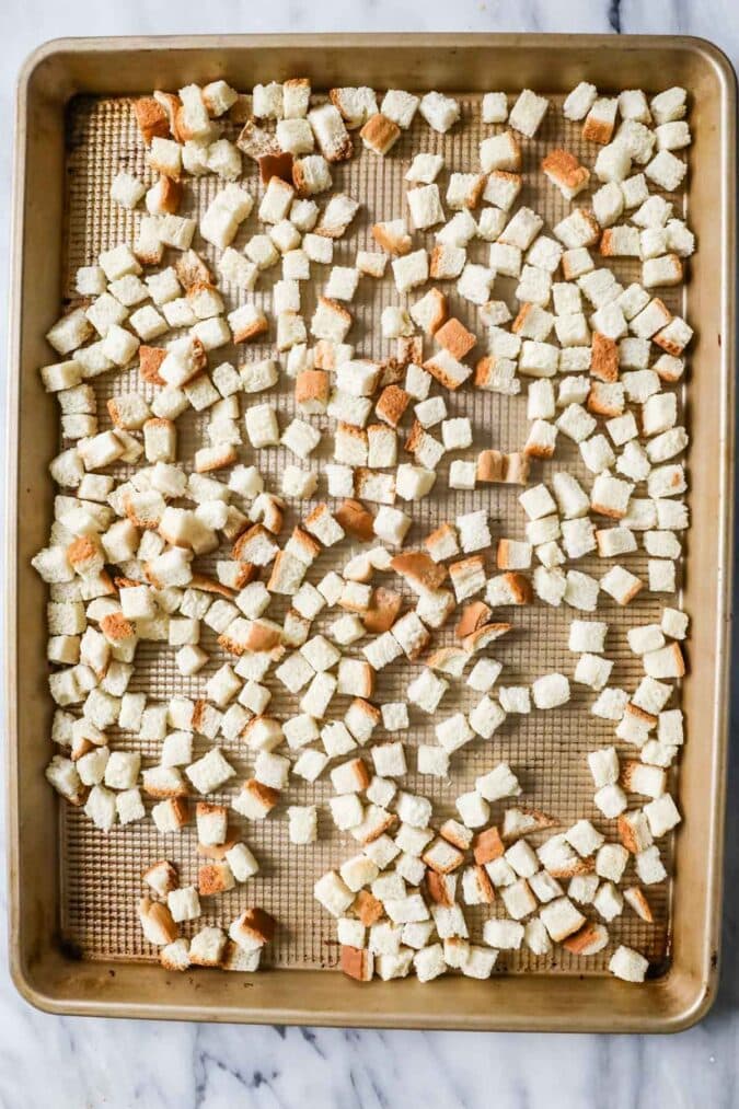 How to Make Bread Cubes for Stuffing - Sugar Spun Run