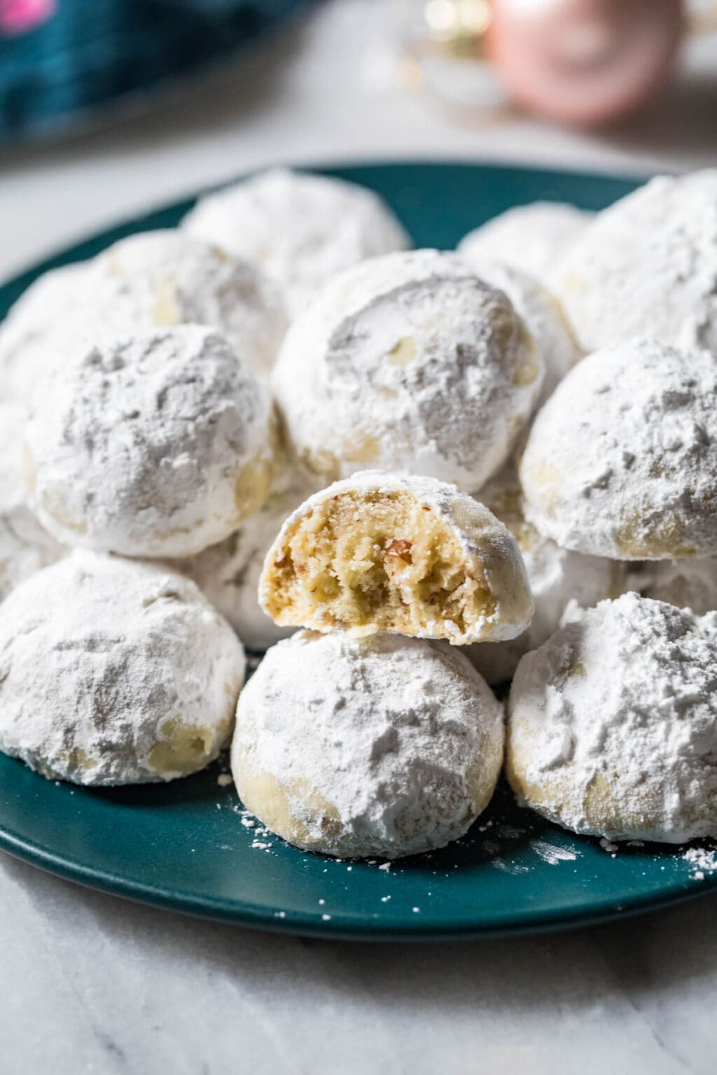 Snowball Cookies - Sugar Spun Run