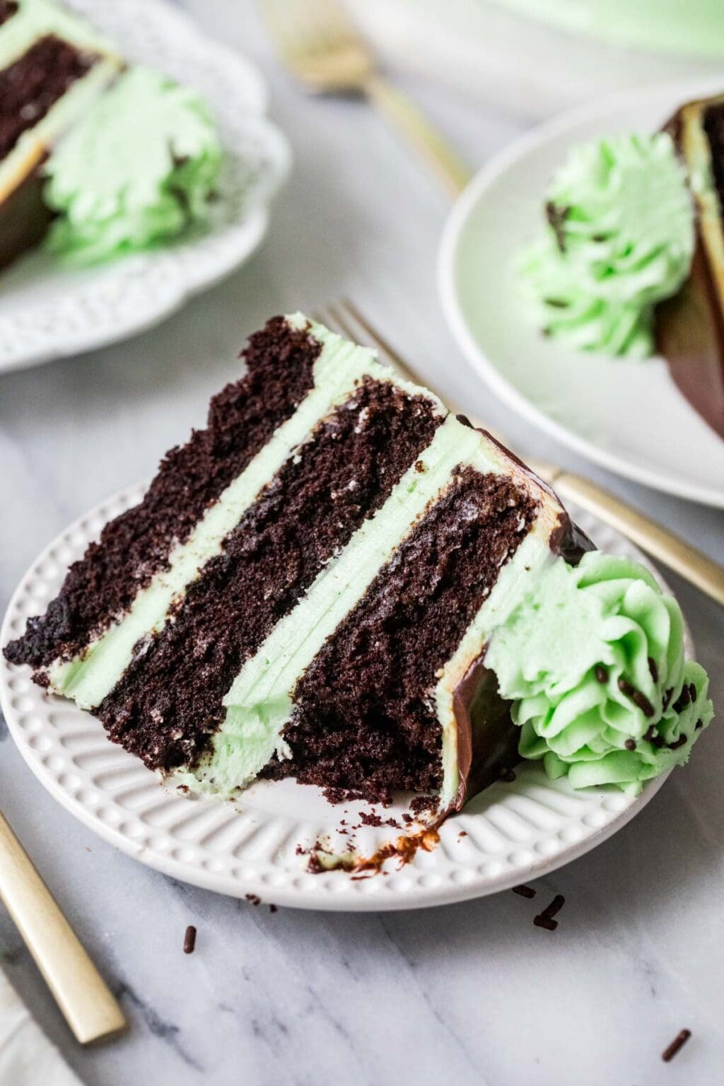Mint Chocolate Cake - Sugar Spun Run