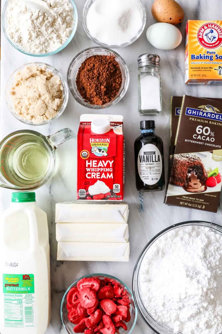 Chocolate Strawberry Cake - Sugar Spun Run